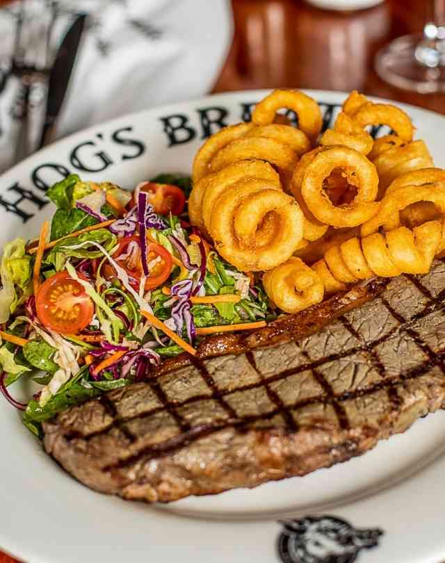 Table 26 Cafe in Ipswich at Orion Springfield Central